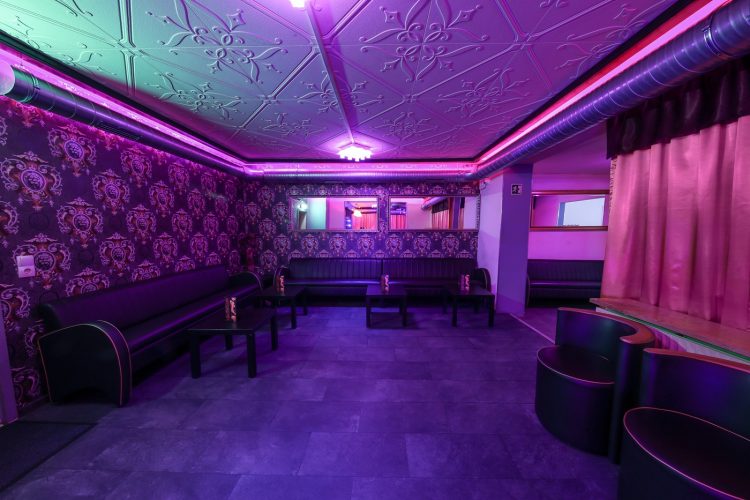 Wir suchen Verstärkung für unser Team !!! - Deutschland - Lolita Club Wir suchen Verstärkung für unser Team !!! - Deutschland - Lolita Club